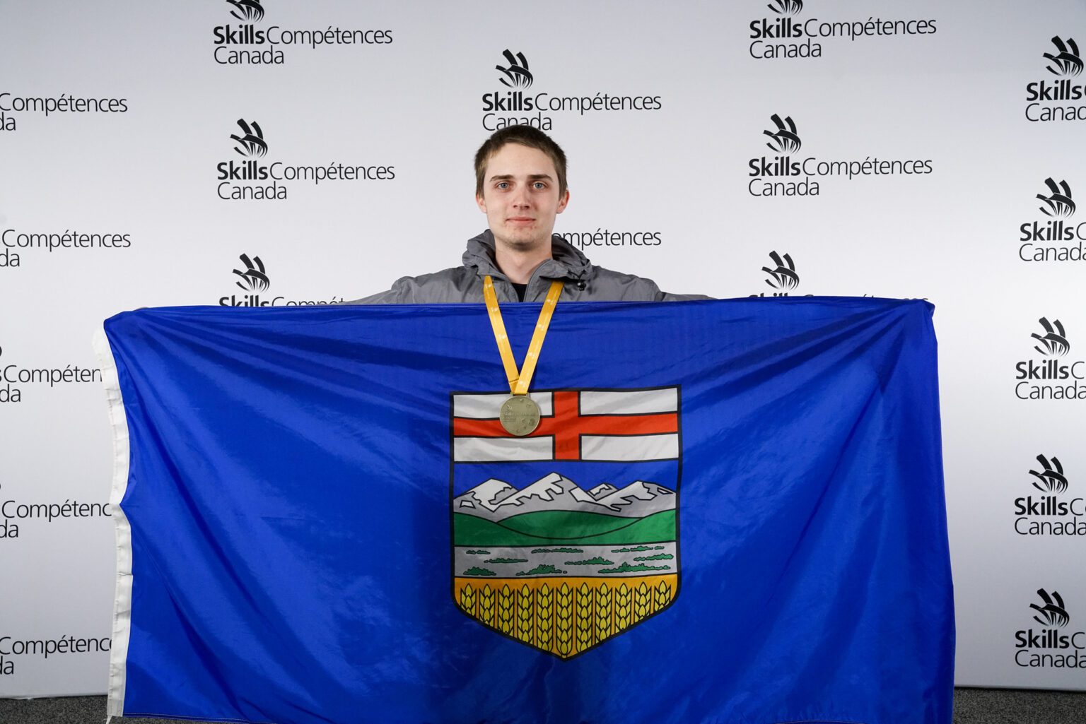 Post-secondary gold medalist in Welding receives welding machine from ...